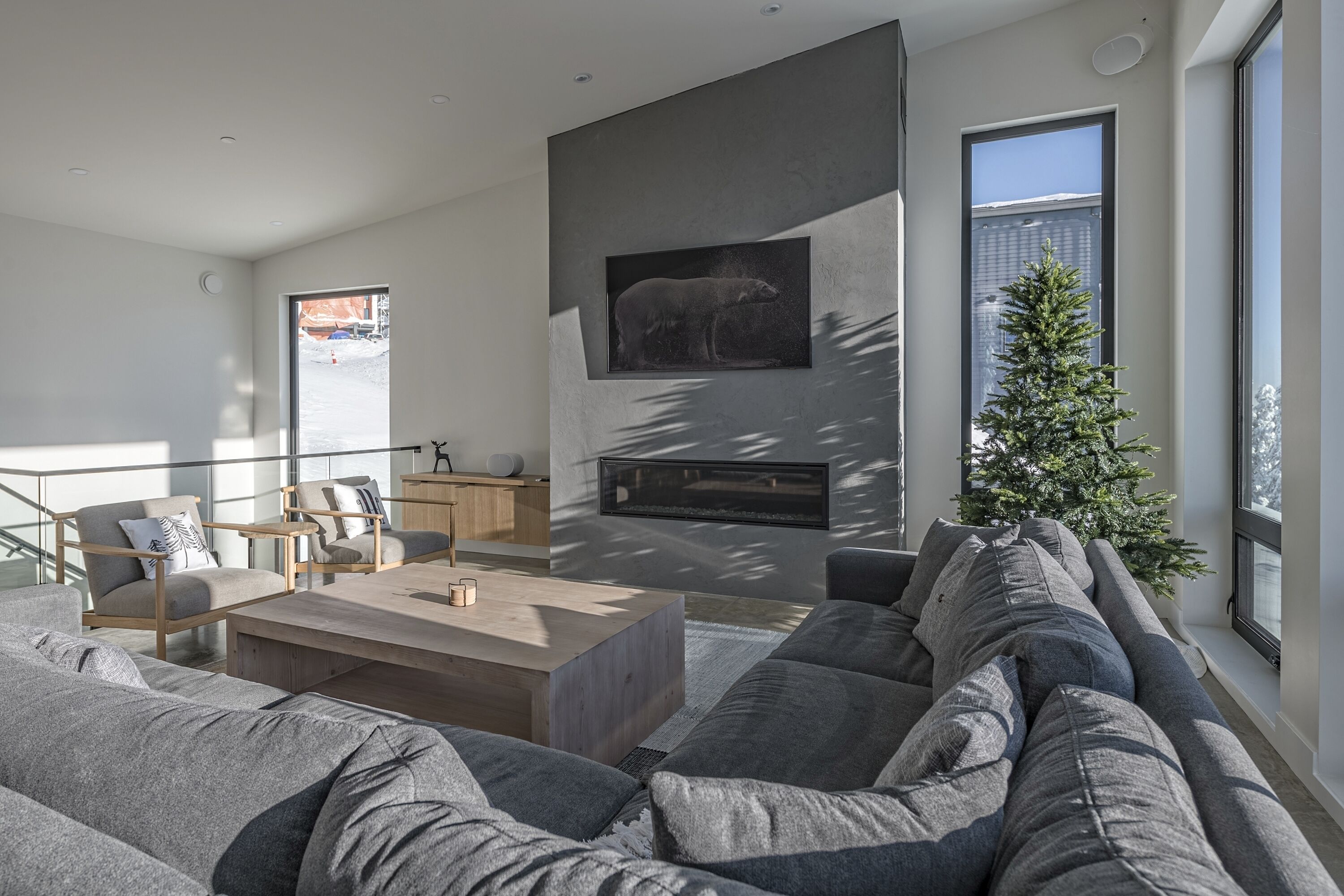 Brand New House With 2 Private Hot Tubs, Laundry, Gear Room And Suite - British Columbia