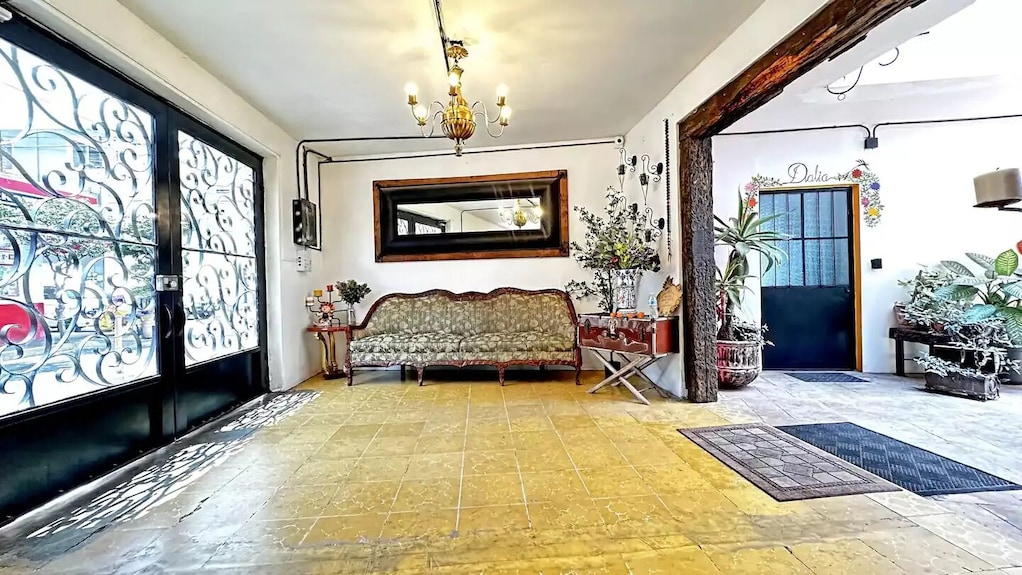 Entire Hotel #87 Bedrooms9 Beds 3 Kitchensrooftop Lounge - Guadalajara