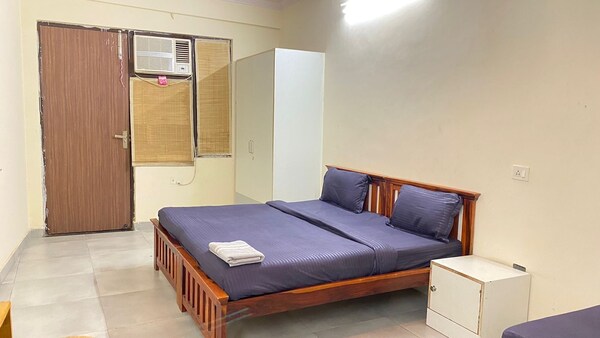 Gobravo Dev Palace & Studio Apartments - Gurugram