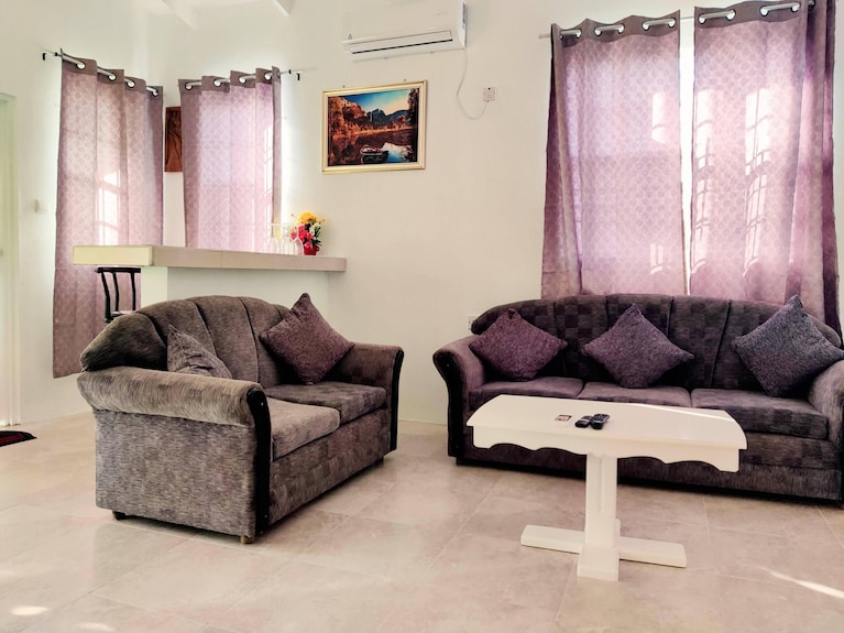 Bqkg's Inn Apartment Q. Only15 Mins Away From Marigot Bay And Castries! - Saint Lucia