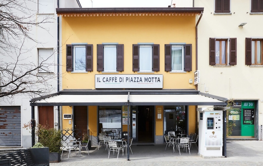 Il B&b Di Piazza Motta - Lombardy