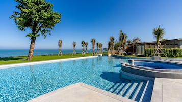 Seafront Pool Villa In Love Adult Only | Minibar, secretária, quartos insonorizados, Wi-fi grátis