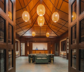 Entrada (vista interior)