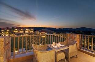 Aravali View Rooms With Private Balcony | Sacada