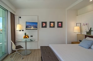 Camera Junior Suite | Minibar, cofre no quarto, secretária 