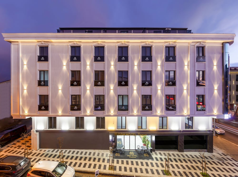 Dem Premium Hotel - Round Trip Airport Service - Istanbul International Airport - Arnavutköy