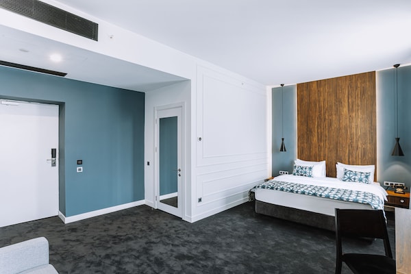 Twenties Hotel - Tbilisi