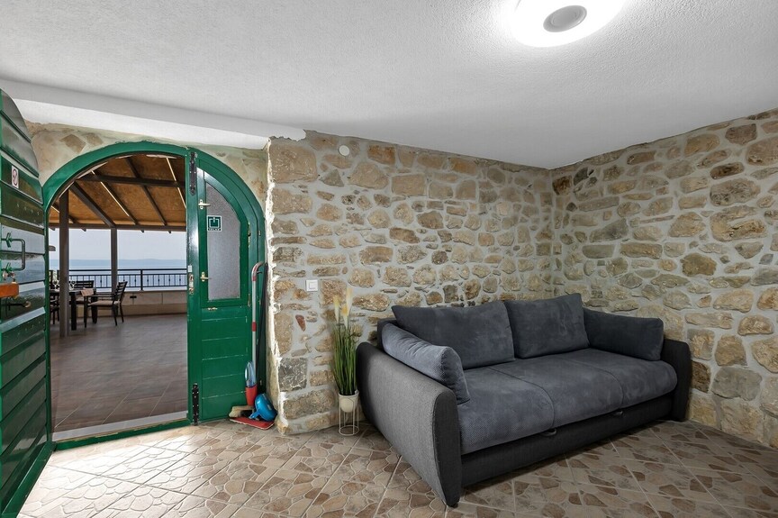 Villa Irena With Heated Pool And Sea View - マカルスカ