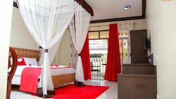 Quarto Duplo Empresarial | Wi-fi grátis, roupa de cama fornecida