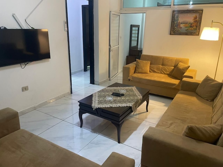 Stay At The Heart Of Beirut, 10 Minutes To Downtown , Aub, Roche And Airport - Beirut