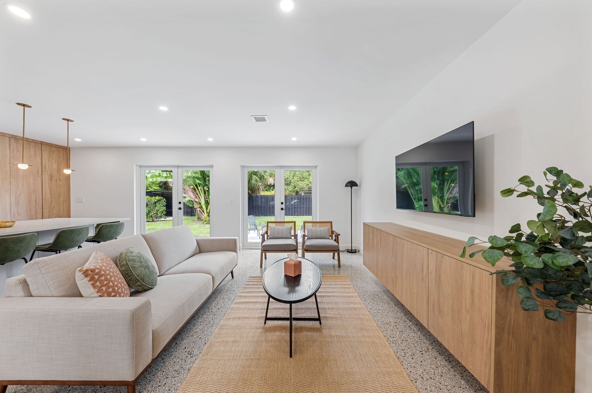 Minimalist Luxury In Historic Wpb-great Location Near Town, Beach, Sites! - Palm Beach, FL