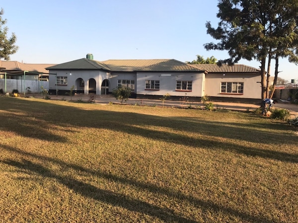 Fish Eagle Backpackers - Lusaka