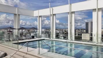 Piscina exterior