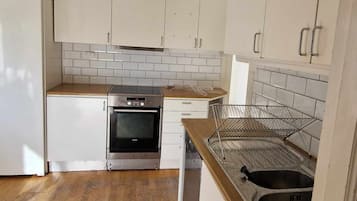 Quarto Duplo Económico | Cozinha privada