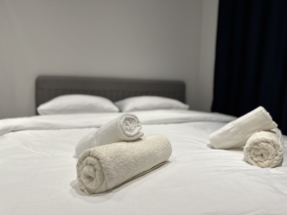 Real Homes & Metro Line - Adalia