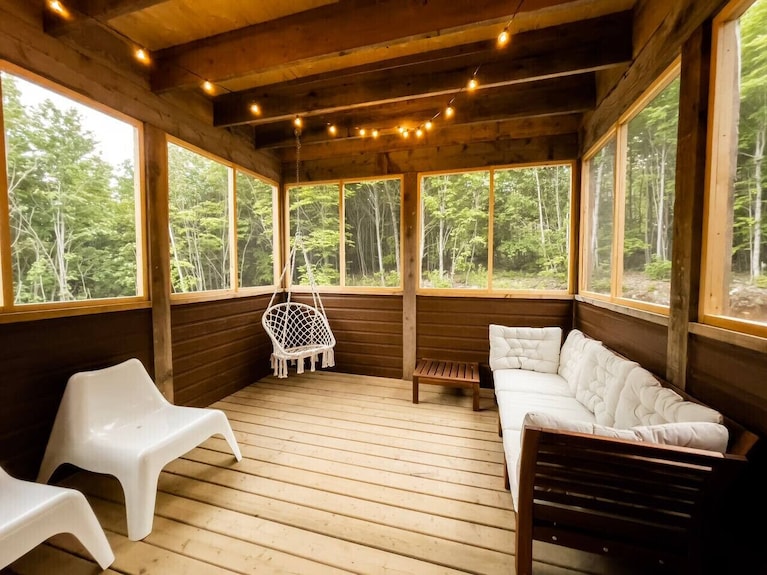 Chalet Röcka With Hot Tub And Lake Access! - Saint-Hippolyte