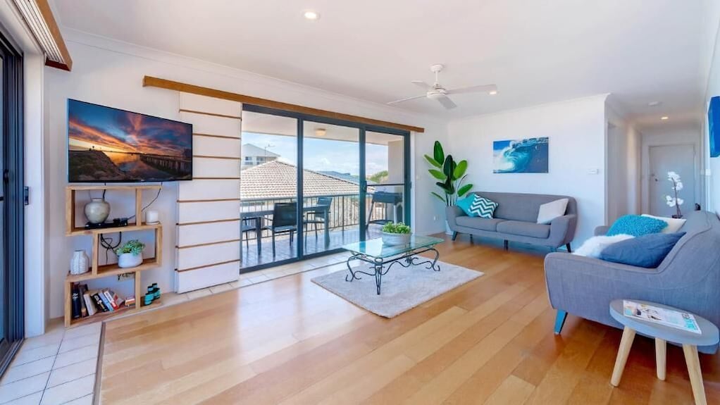 Edgewater 1, A View That Seems To Stretch Endlessly To The Horizon - Yamba