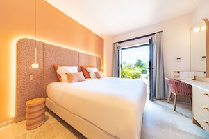 Quarto conforto | 1 quarto, roupas de cama premium, cofres nos quartos, escrivaninha