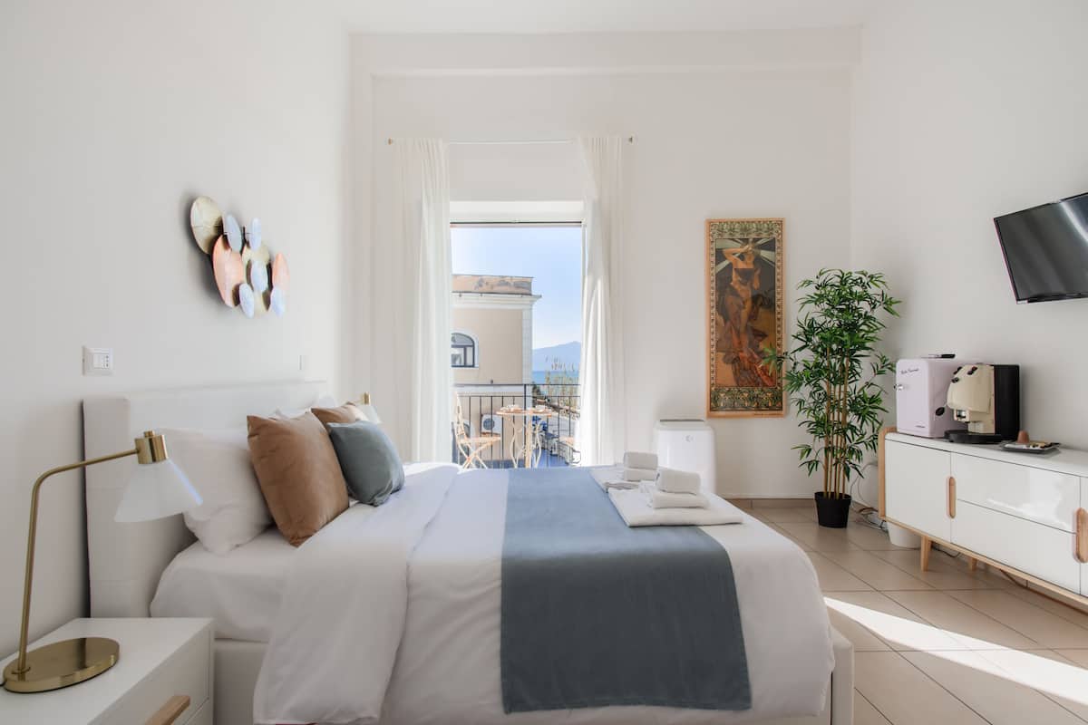 Quarto Duplo de Luxo, varanda, vista para o mar | 1 quarto, lençóis italianos Frette, roupa de alta qualidade