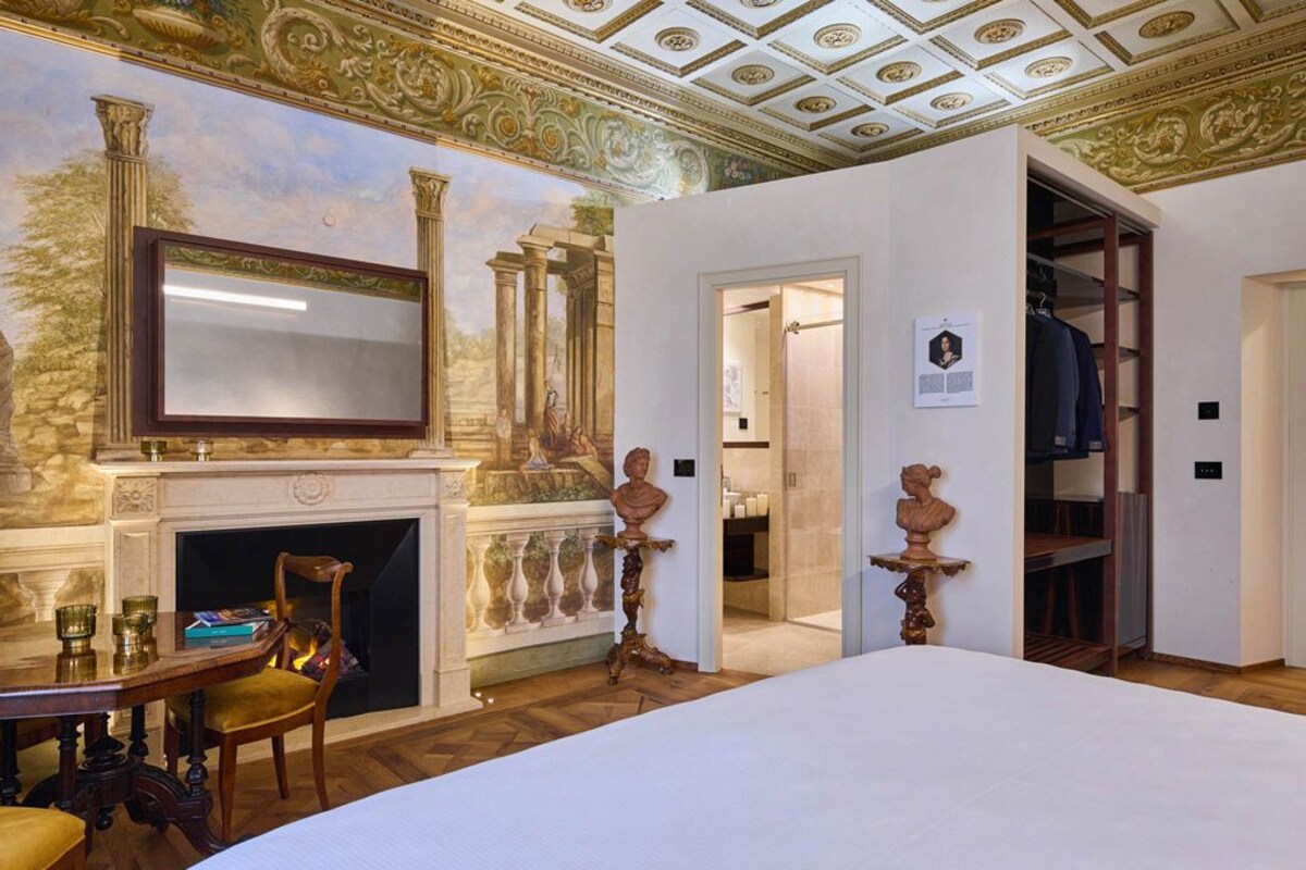1 quarto, roupa de alta qualidade, edredões de penas, minibar grátis 