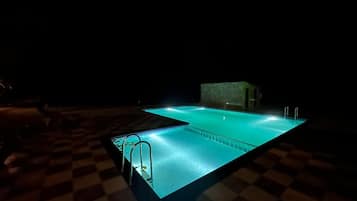 Piscina externa
