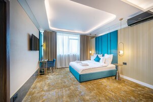 Apartamento Executivo, 1 cama queen-size | 1 quarto, cofre no quarto, com decoração personalizada 