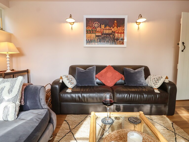 Rookery Cottage, Family Friendly, With Open Fire In Saxmundham - Suffolk