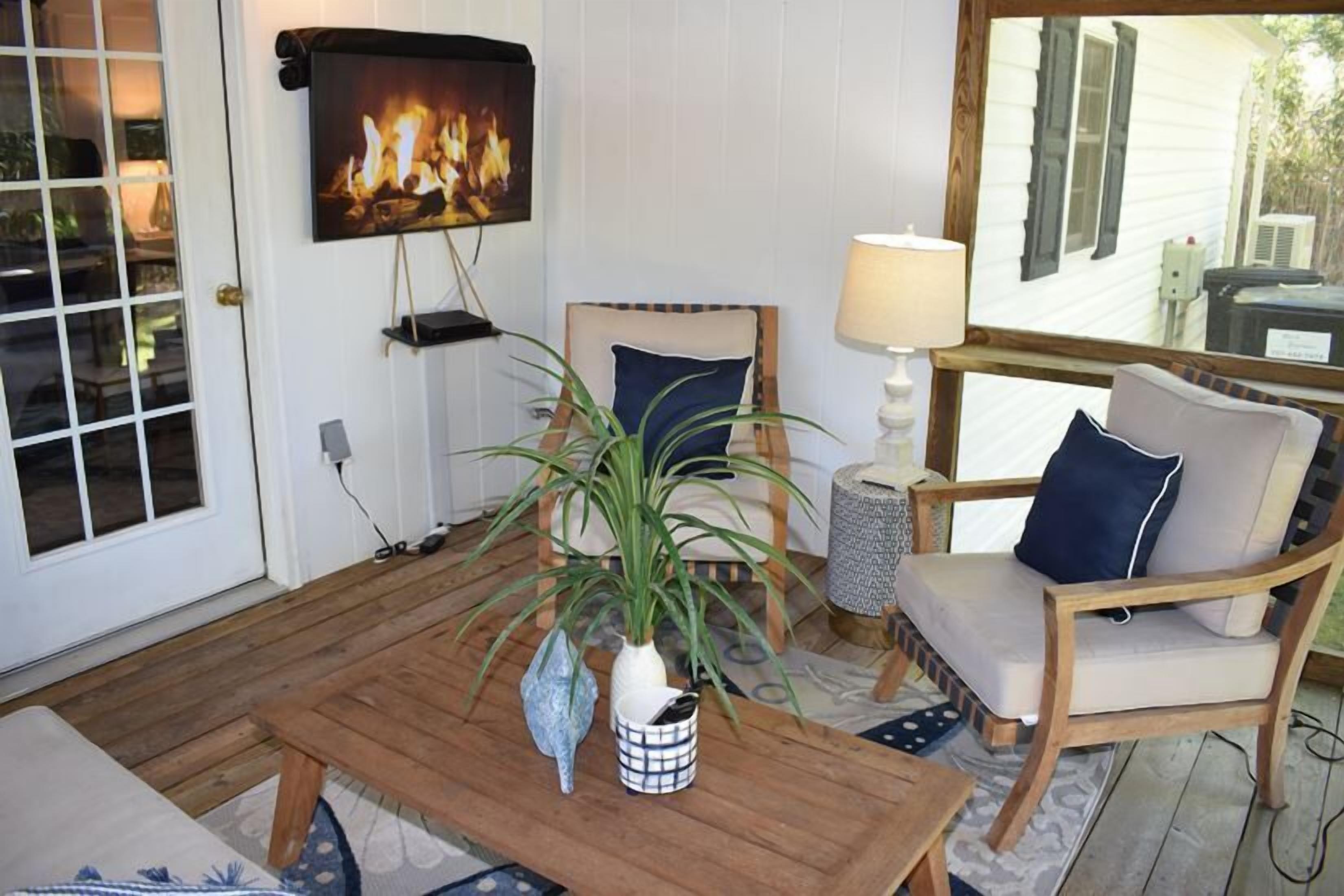 Twinkle Twinkle Little Tarr- Secluded Coastal Retreat Near East Side - Chincoteague, VA