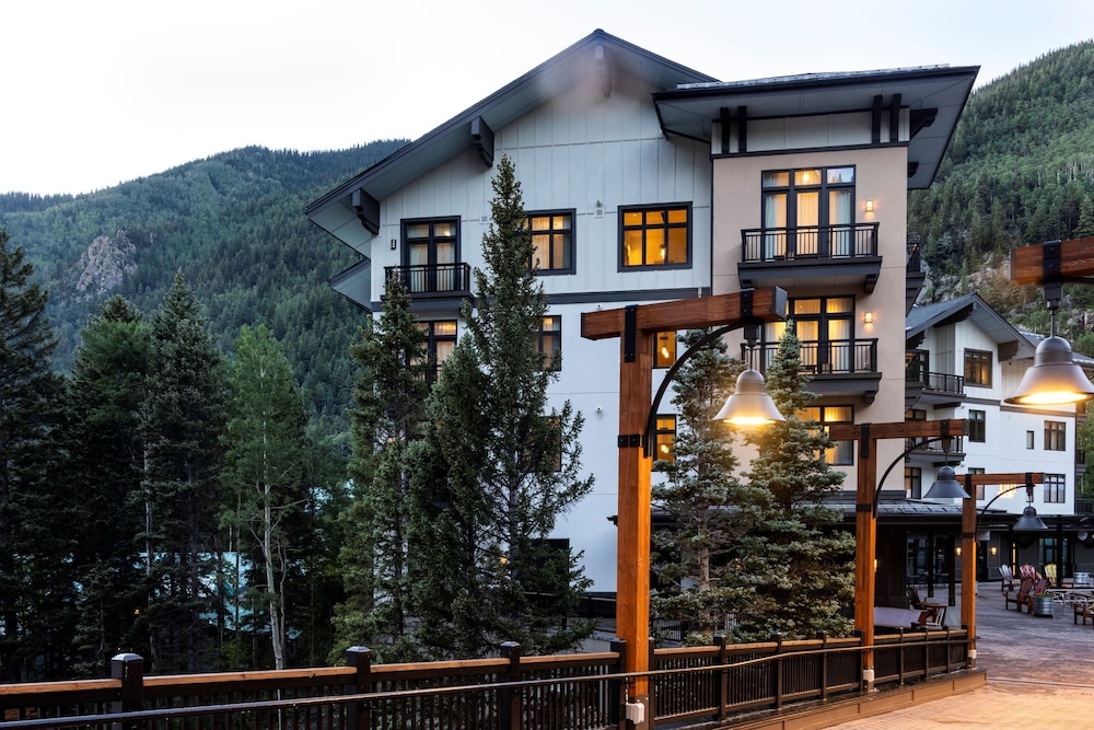 The Blake Residences - Taos Ski Valley, NM