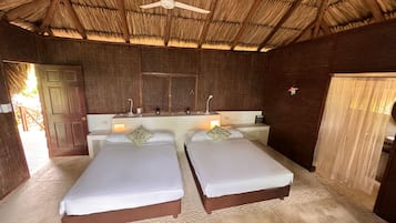 Quarto Quádruplo Superior | 1 quarto, com mobília individualizada, Wi-fi grátis