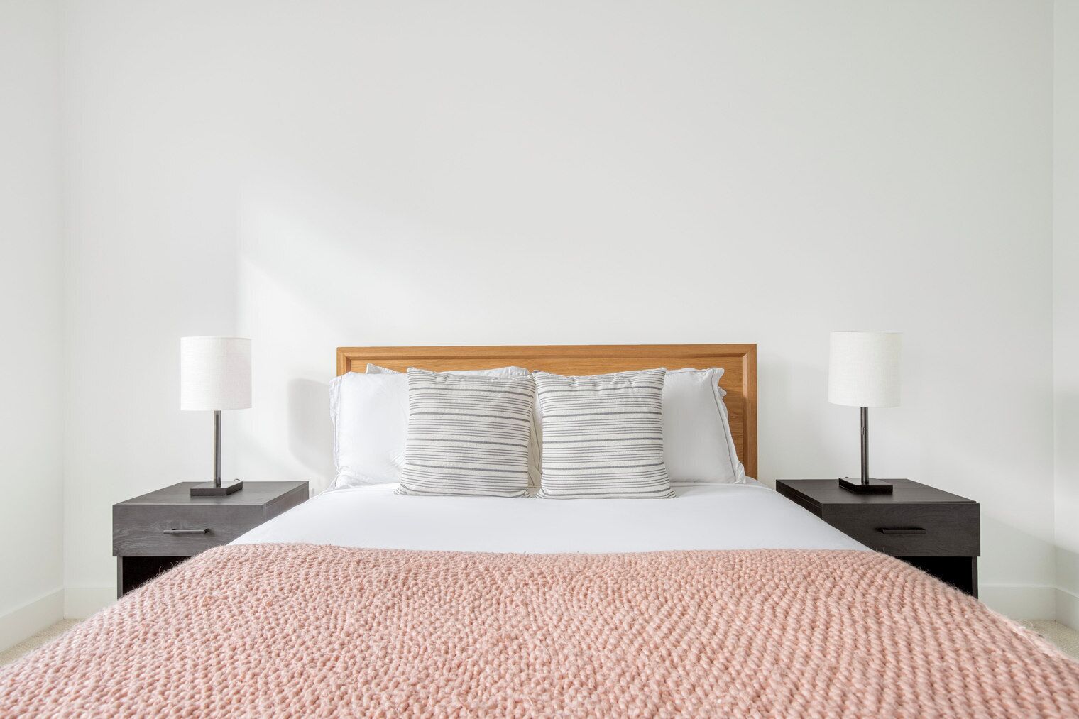 Ideal Alewife 2br W/ Gym & W/d, Nr Shopping & T, By Blueground - Boston, MA