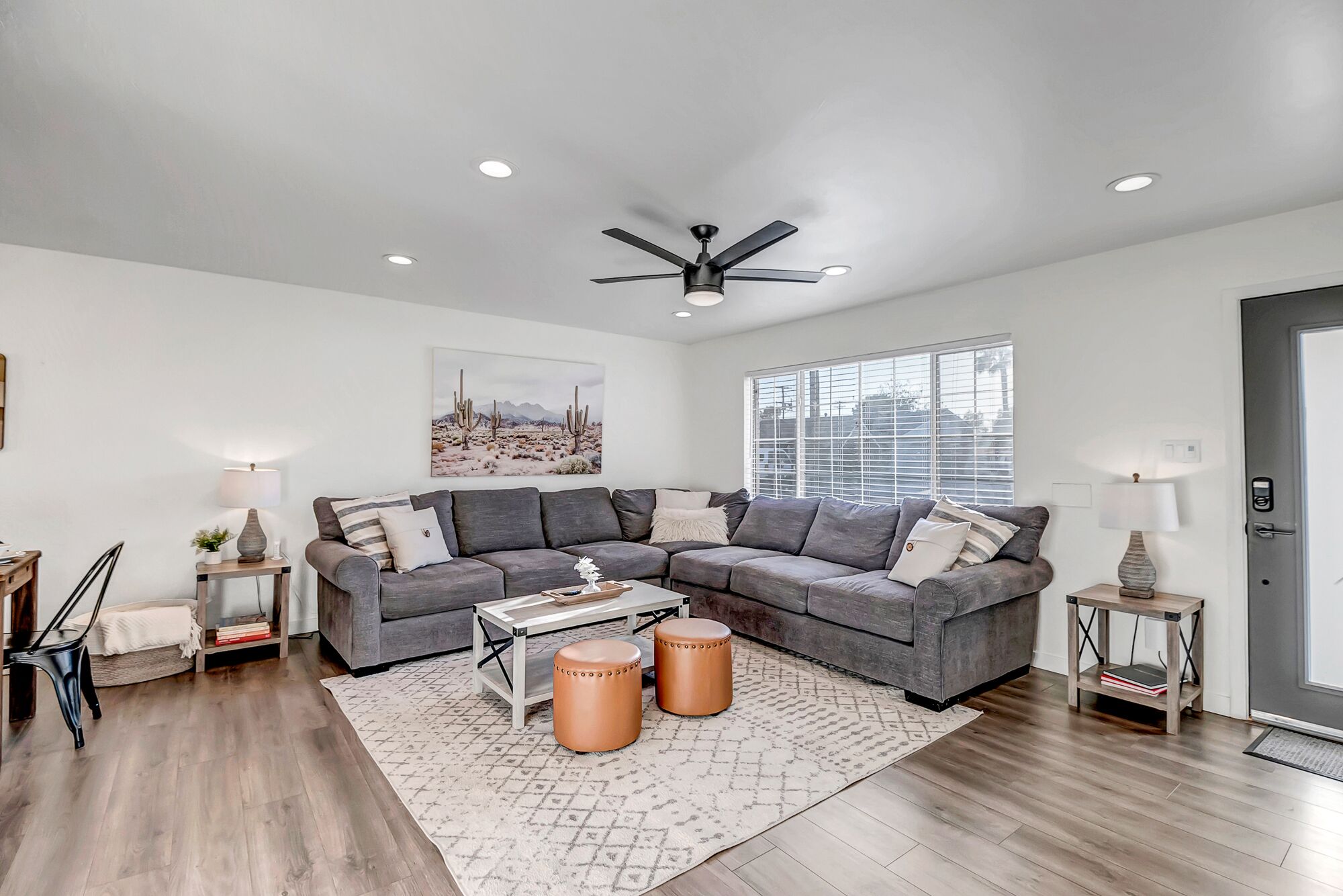 Scottsdale Desert Oasis- Resort Style Backyard W\/ Private Pool + Nearby Shopping & Dining! - Tempe