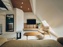 Quarto Superior, não fumadores | 1 quarto, com decoração personalizada, cortinas/cortinados opacos