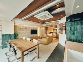 Suite Superior, não fumadores | 1 quarto, com decoração personalizada, cortinas/cortinados opacos