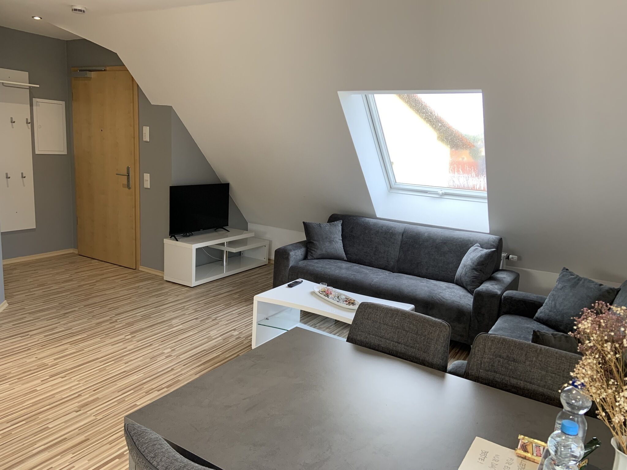 Moderne Maissonetten Ferienwohnung (60qm) Mit Eigenem Balkon - Aschaffenburg