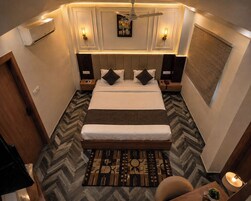 Quarto Duplo Deluxe | Cofre no quarto, quartos insonorizados, Wi-fi grátis 