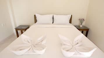 1 quarto, minibar, cortinas/cortinados opacos, ferro/tábua de engomar
