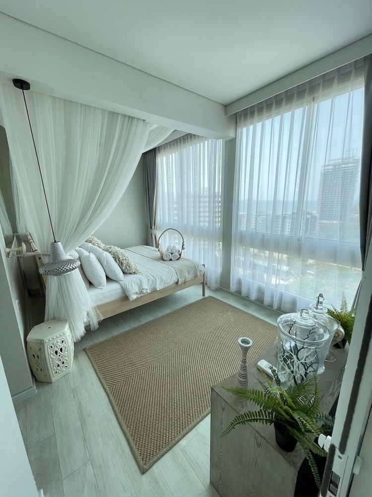 ห้องพัก 2 ห้องนอน พร้อมครัวเล็กเหมาะแก่การนำครอบครัวมาพักผ่อน ติดทะเล - Pattaya City