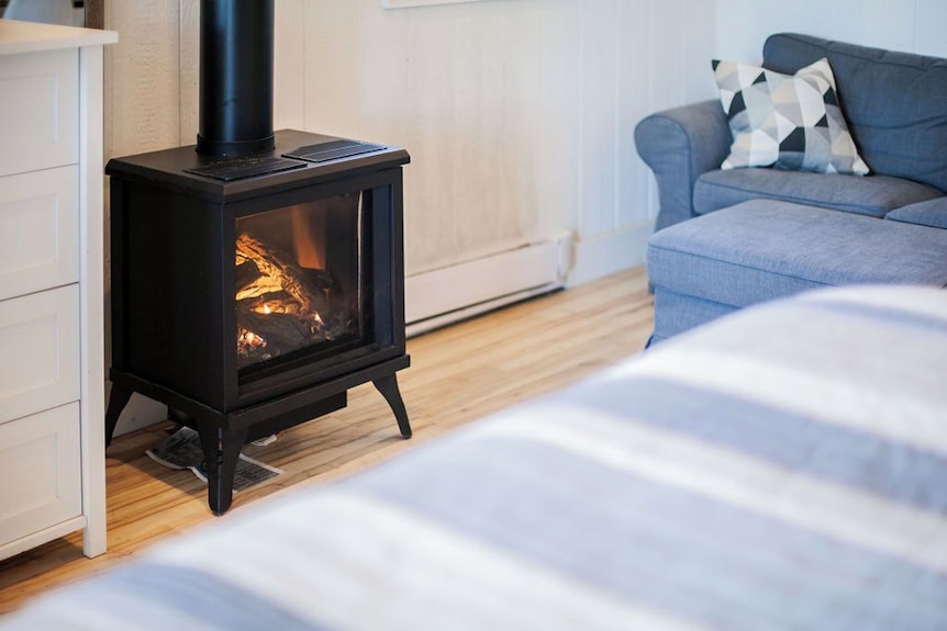 Romantic Oceanfront Studio W/ Private Salt Water Hot Tub + Fireplace C6 - Nova Scotia