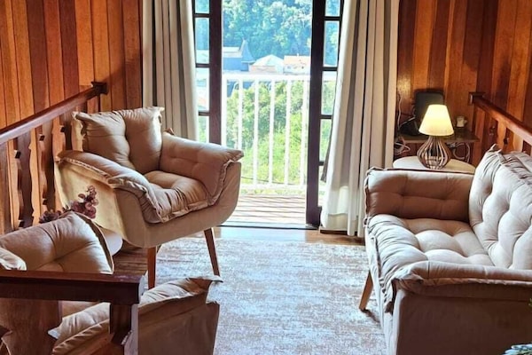 Quarto duplo superior | Wi-Fi de cortesia, roupa de cama