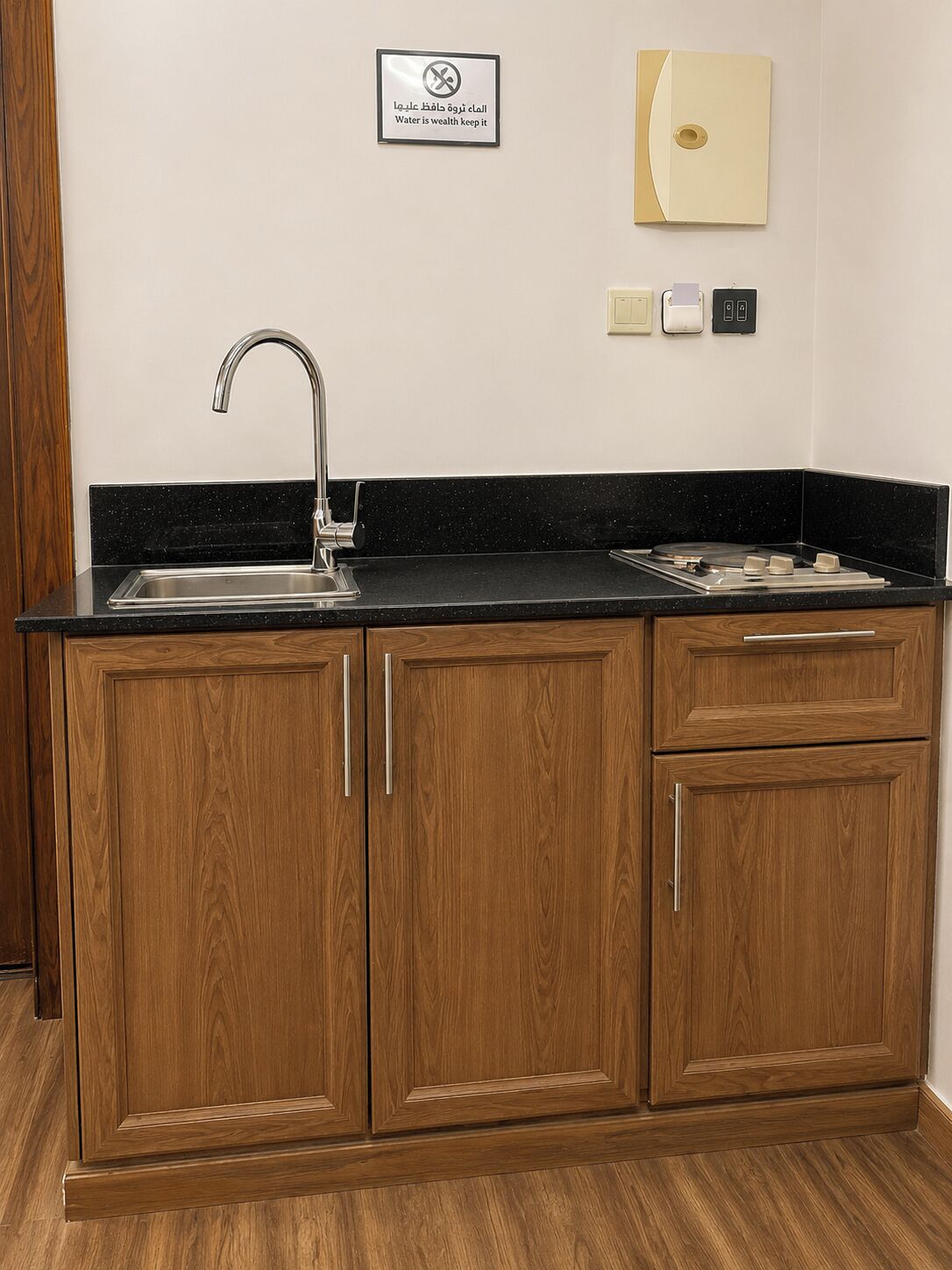 Quarto Clássico | Cozinha privada | Minifrigorífico, um forno, uma cafeteira/bule, uma chaleira elétrica 