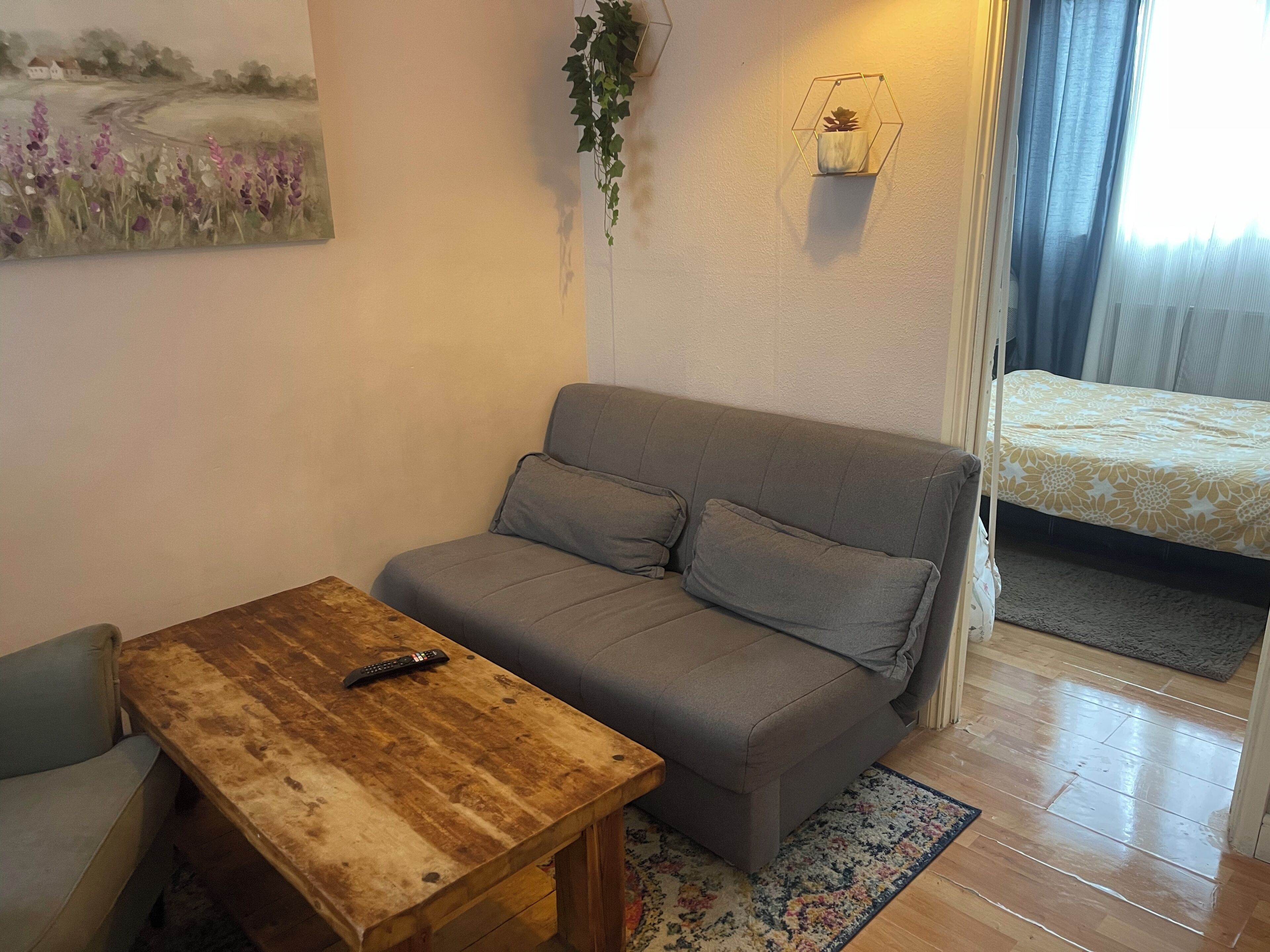 Impeccable 1-bed Apartment In London - Bromley