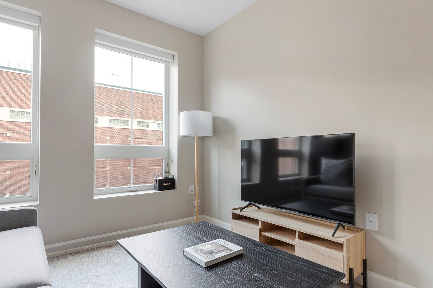 Open Kendall Square Studio W/ Gym, W/d & Rooftop, By Blueground - Cambridge