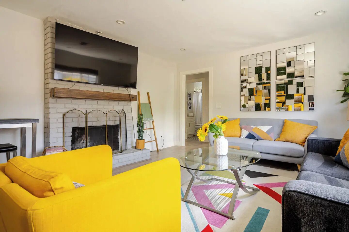 The Cozy Retreat Is Strategically Located For Easy Access To Your Adventures. - Concord, CA