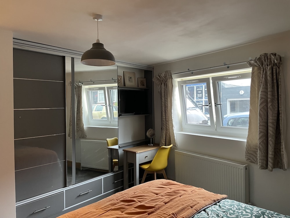 Corner Post Holiday Letting. Accessibility Friendly,one Bedroom, Self Contained. - Weston