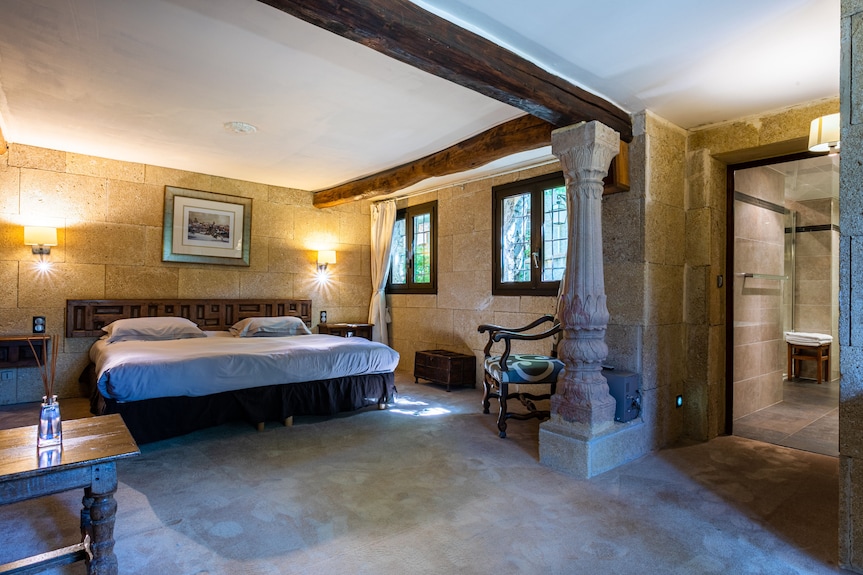 Privatisation D'un Mas Typiquement Provençale Avec 20 Chambre, Piscine Et Tennis - Aix-en-Provence