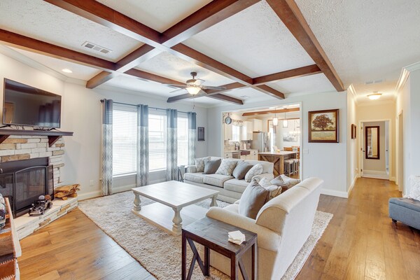 Crossville Home W/ Deck: Near Lake Tansi & Trails! - cumberland trail, Pikeville