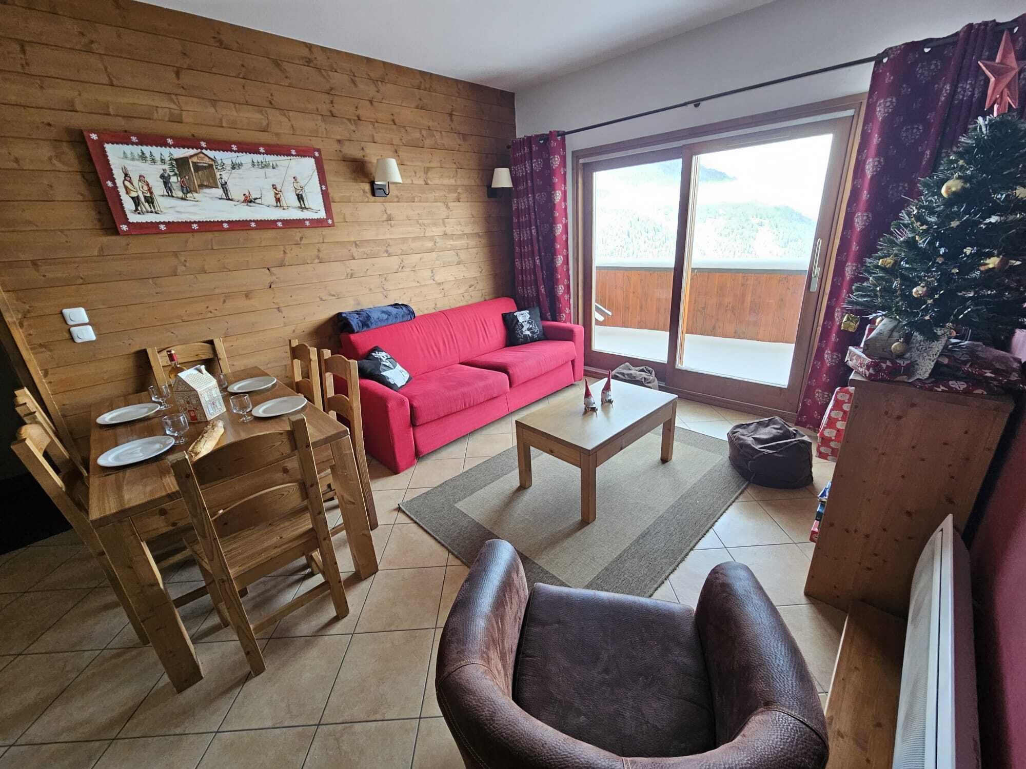 Ste Foy Pieds Des Pistes & Piscine\nwalking Distance From Slopes & Access To Pool - La Rosière