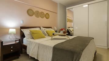 Apartamento | 2 quartos, cortinas/cortinados opacos, ferro/tábua de engomar