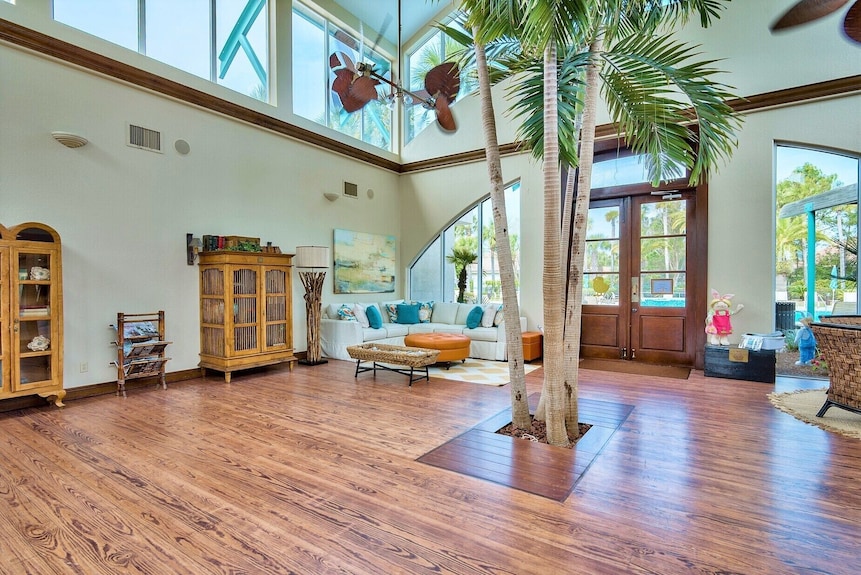 Pet Friendly Home-guest House-amenities-golf Carts - Destin, FL